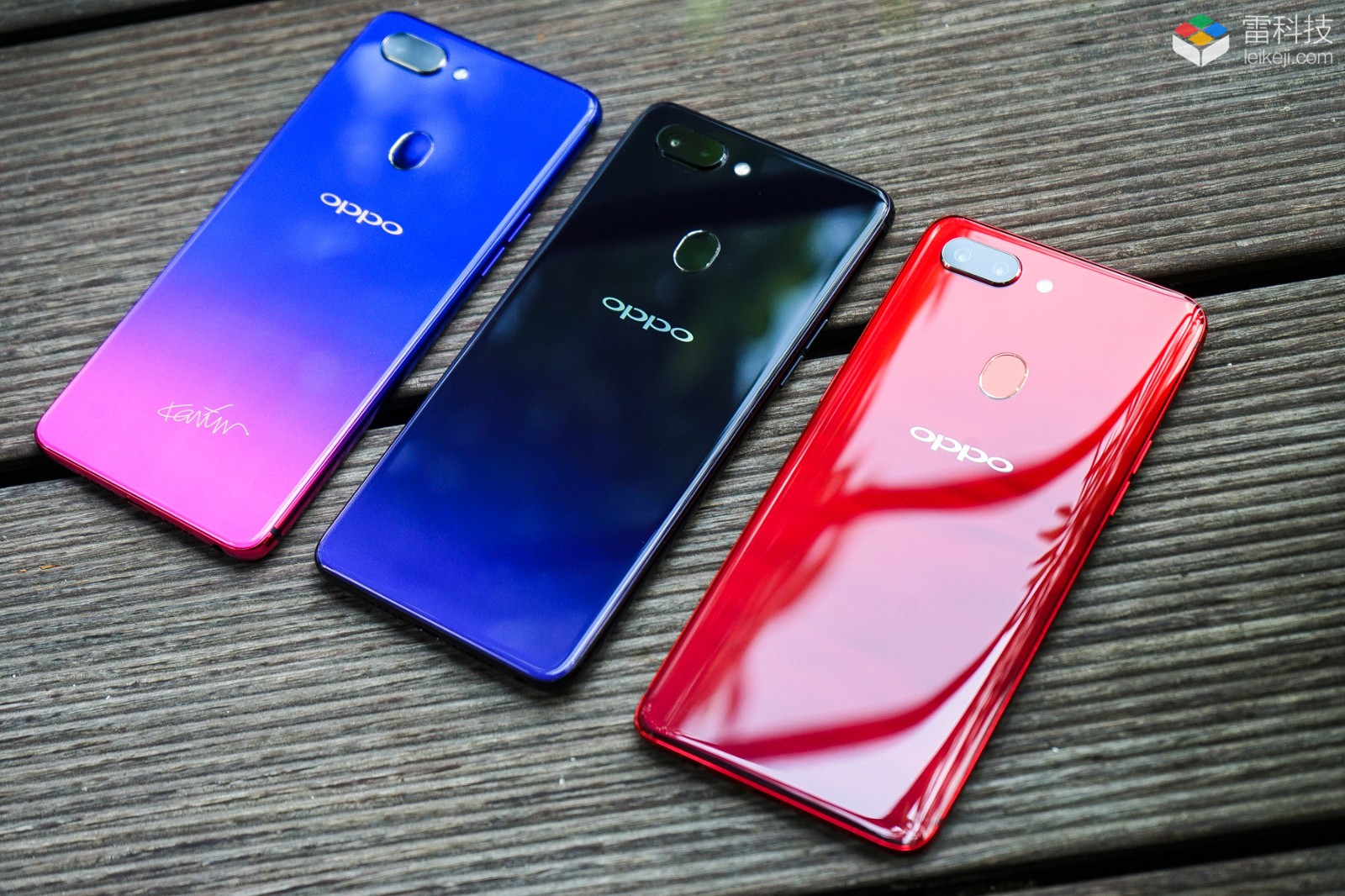 OPPO R15三色对比图赏：引领渐变潮流，最IN时尚单品 - 雷科技