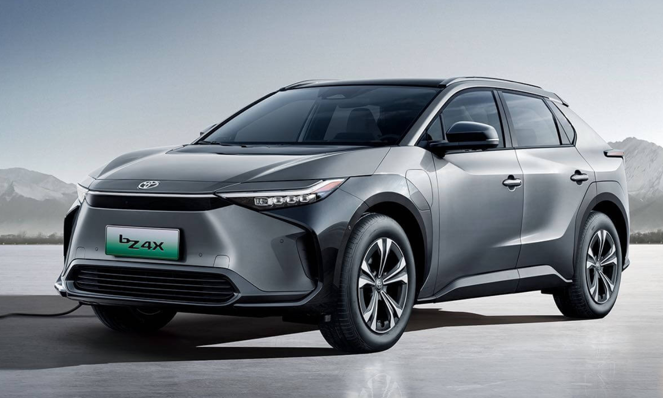 滑铁卢！丰田bZ4X降价+召回，丰田新能源已完蛋？ - 雷科技
