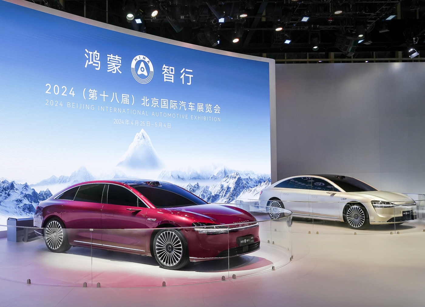 微博CEO撑场，享界S9是余承东挑战BBA的底气？ - 雷科技