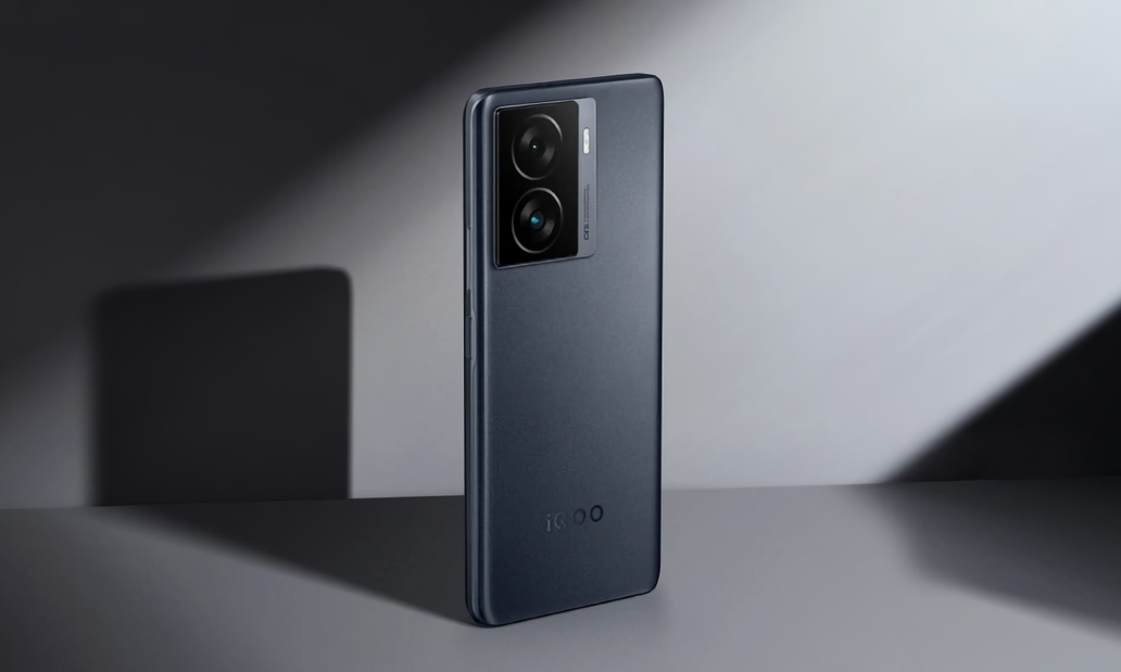 1299元起：iQOO Z7系列发布，普及120W快充先锋 - 雷科技