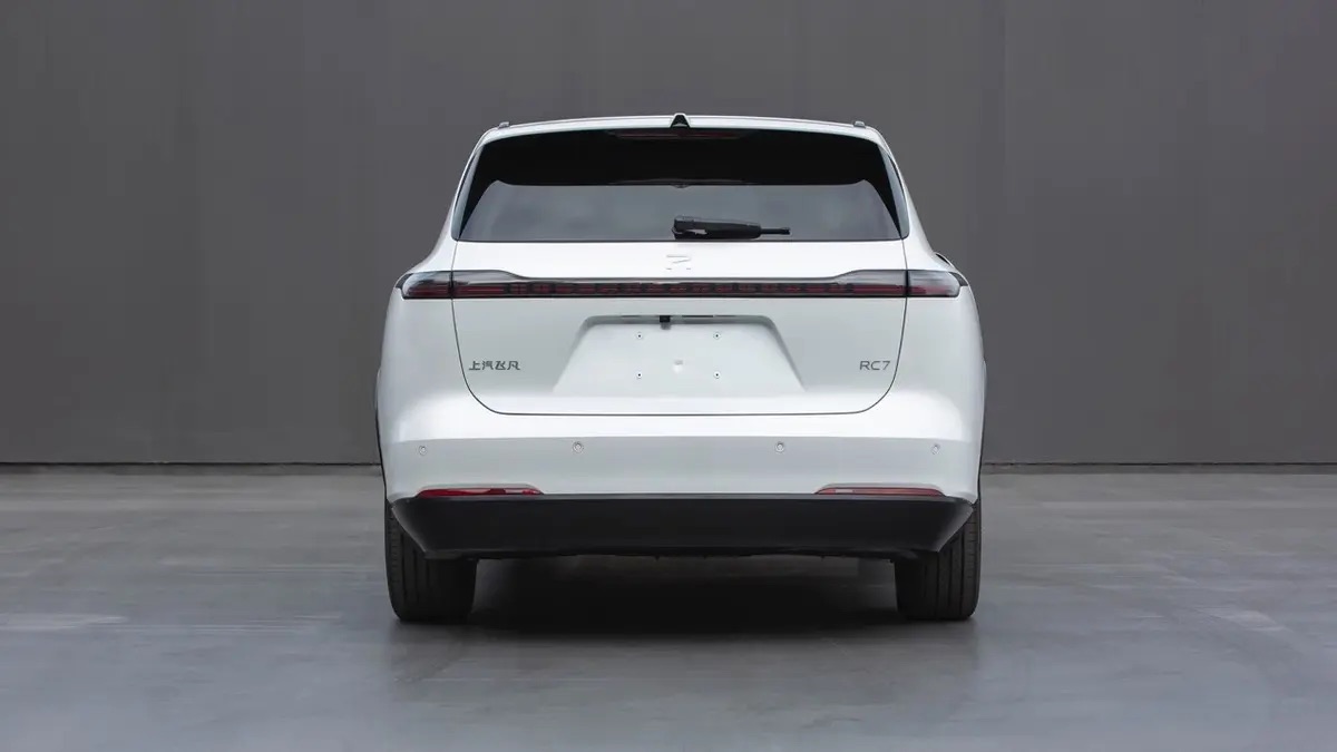 又是盯着理想L6？飞凡RC7正式亮相，性价比会是“大招” - 雷科技