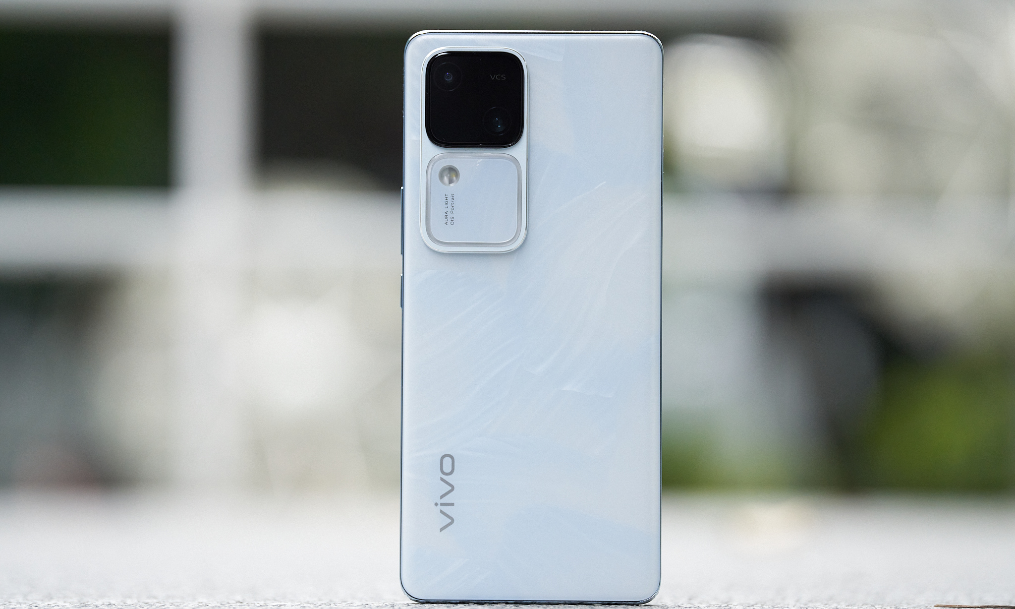 vivo S18首发评测：卖点明确，一位优秀的「偏科生」 - 雷科技