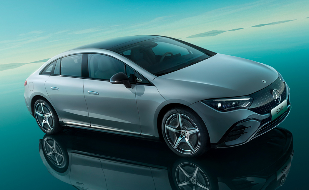 53万元起售！国产奔驰EQE开启预订：最高续航752公里 - 雷科技