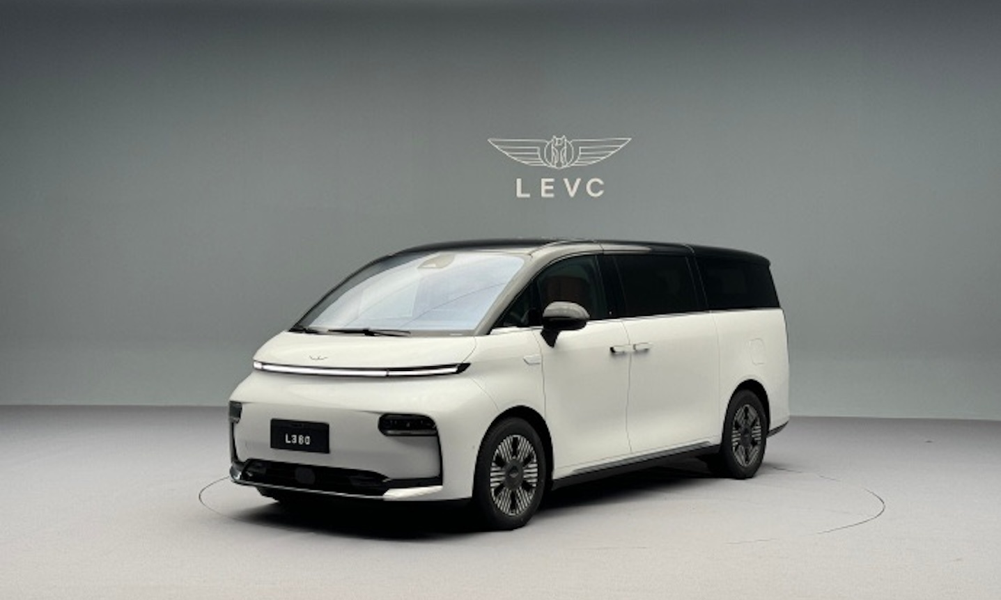 37.99万元起售，LEVC L380上市：亿咖通芯片加持 - 雷科技