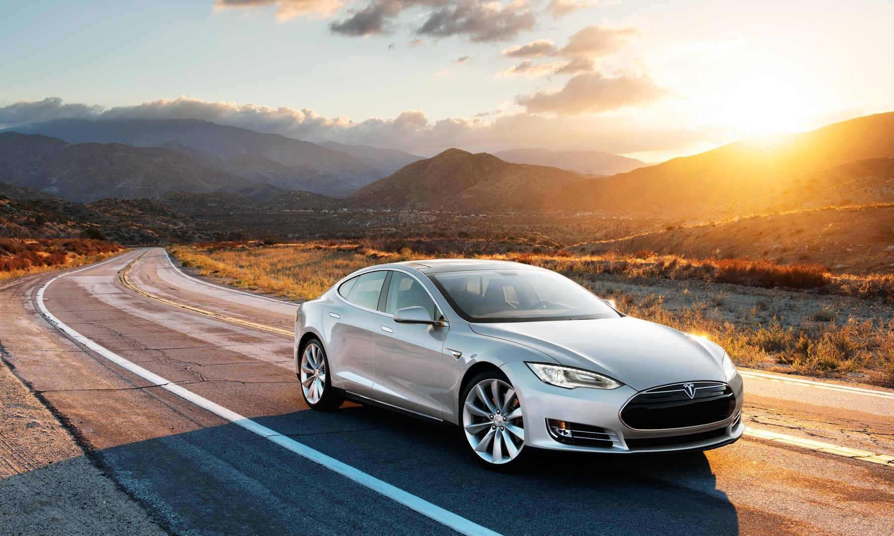 自动驾驶明年到来！特斯拉车款升级，全面使用自研处理器 - 雷科技